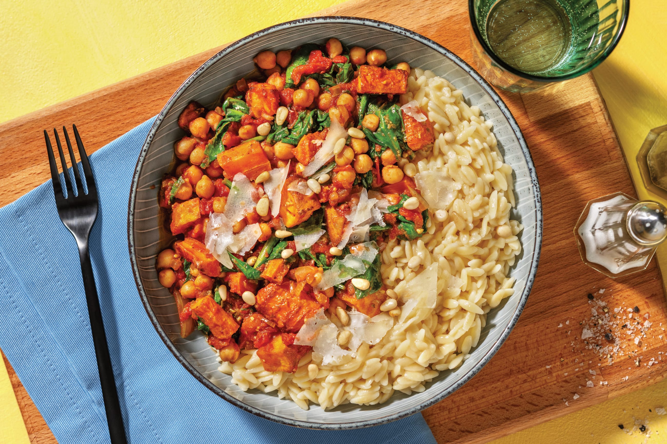 Pesto Chickpea & Veggie Risoni Bowl Recipe | HelloFresh