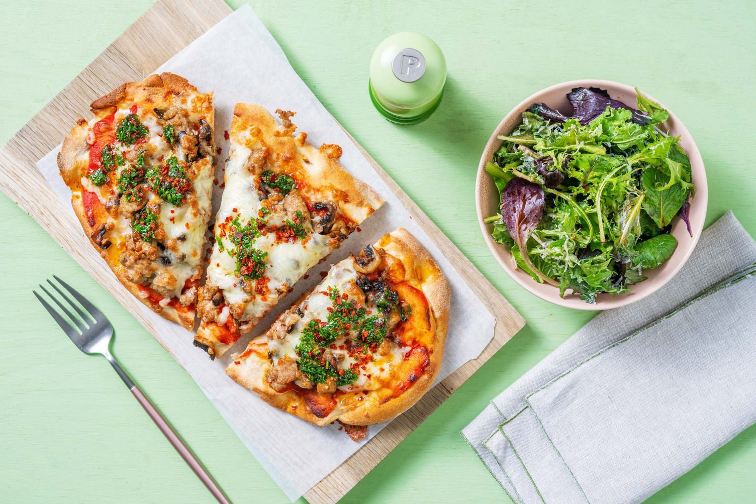 Pains plats à la saucisse italienne Recette | HelloFresh