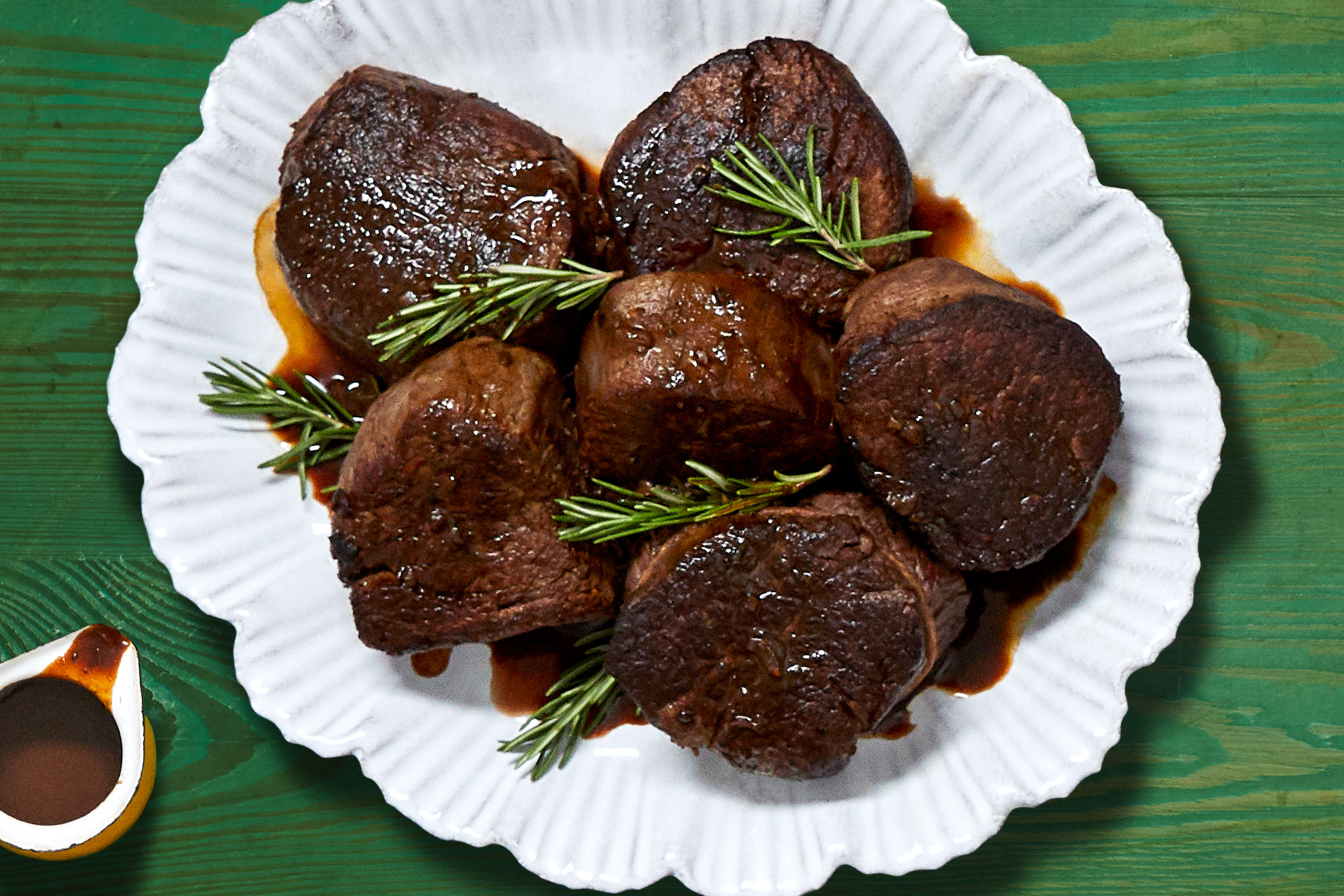 Pan Seared Beef Tenderloin Filets Recipe | HelloFresh