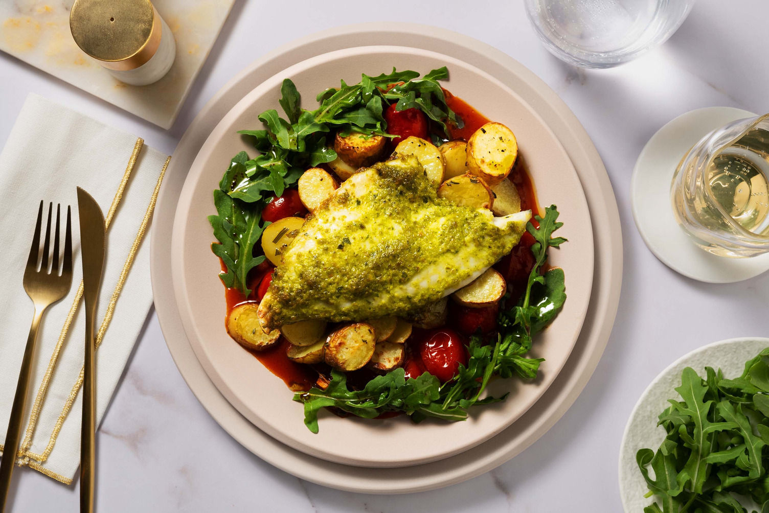 Pesce al Forno! Dorade mit Pistazienpesto Rezept | HelloFresh