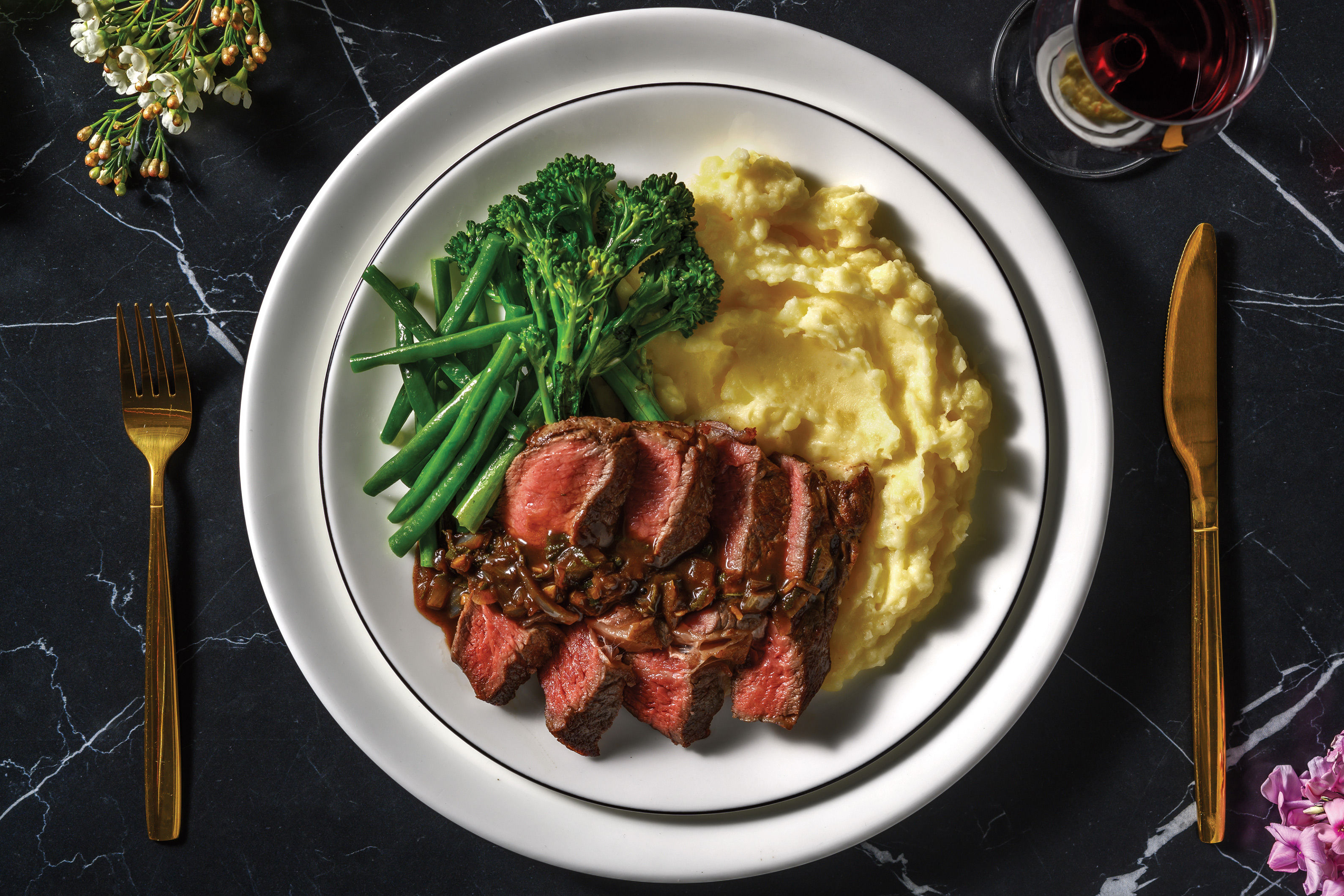 Premium Fillet Steak & Onion-Chive Sauce Recipe | HelloFresh