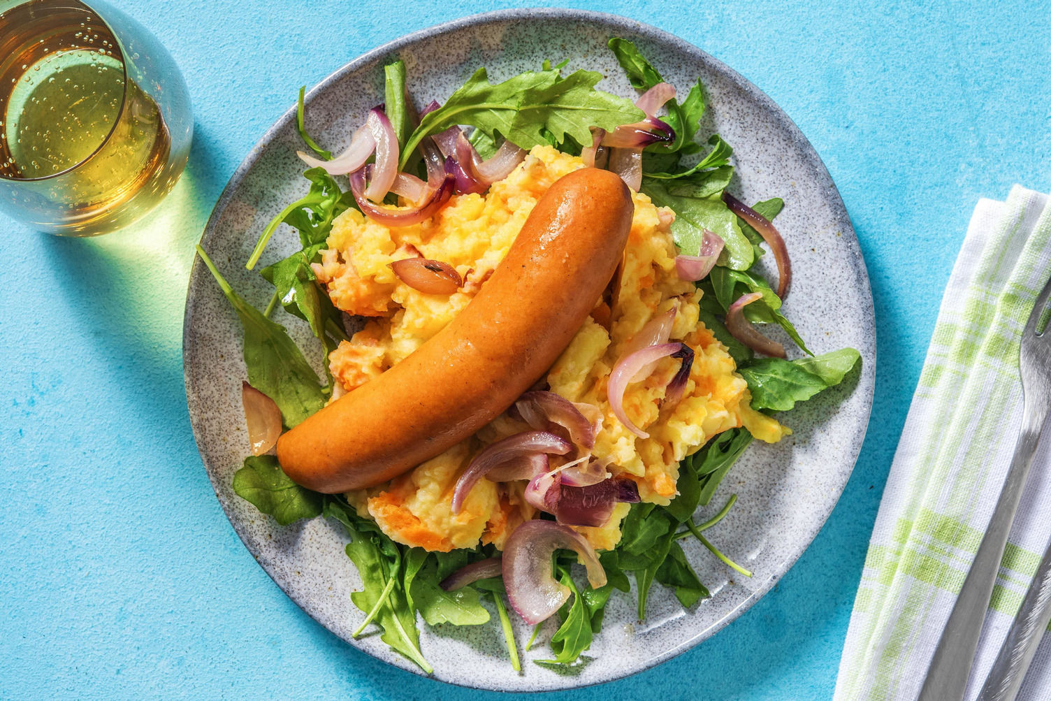 Purée de pomme de terre-carotte et saucisse de porc fumée Recette ...