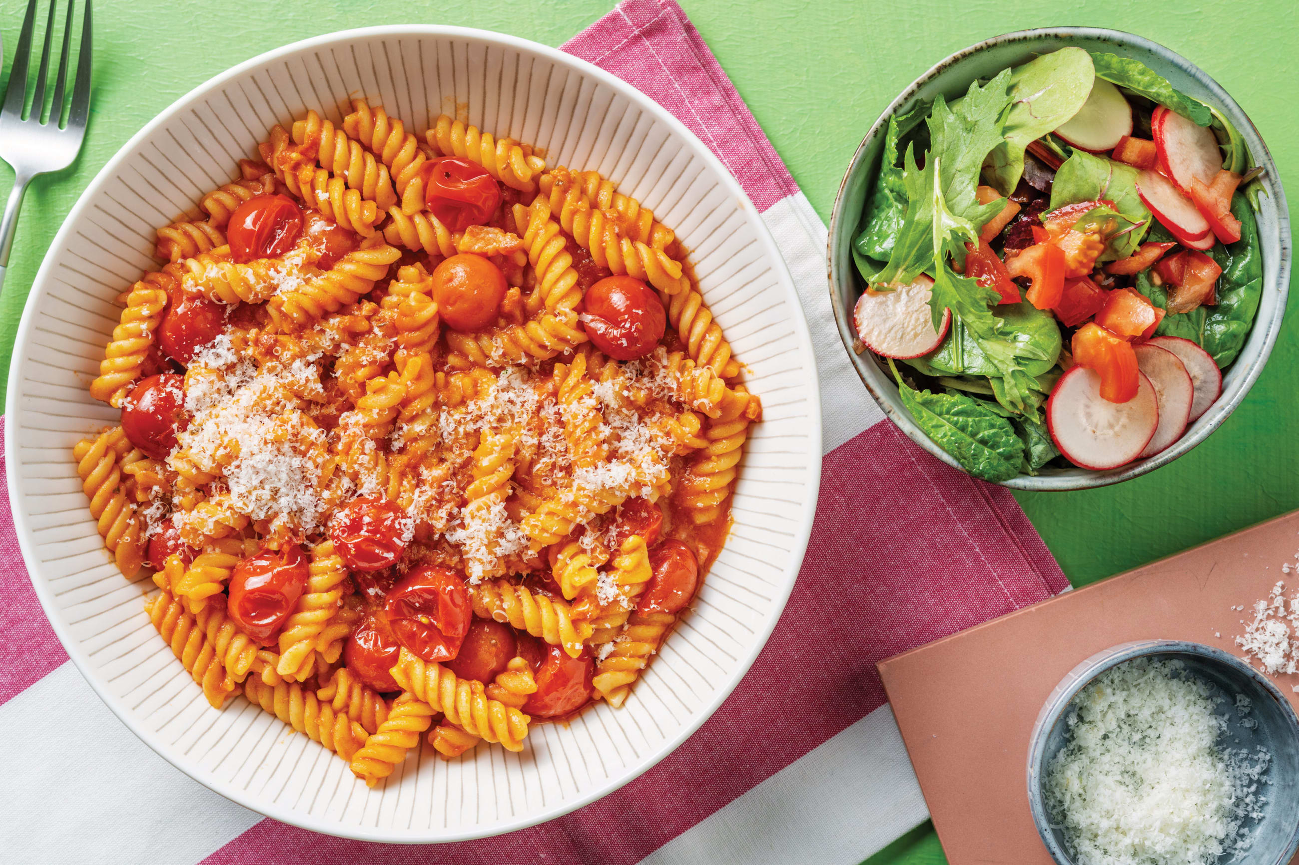 No Fuss Bacon & Pesto Fusilli Recipe | HelloFresh
