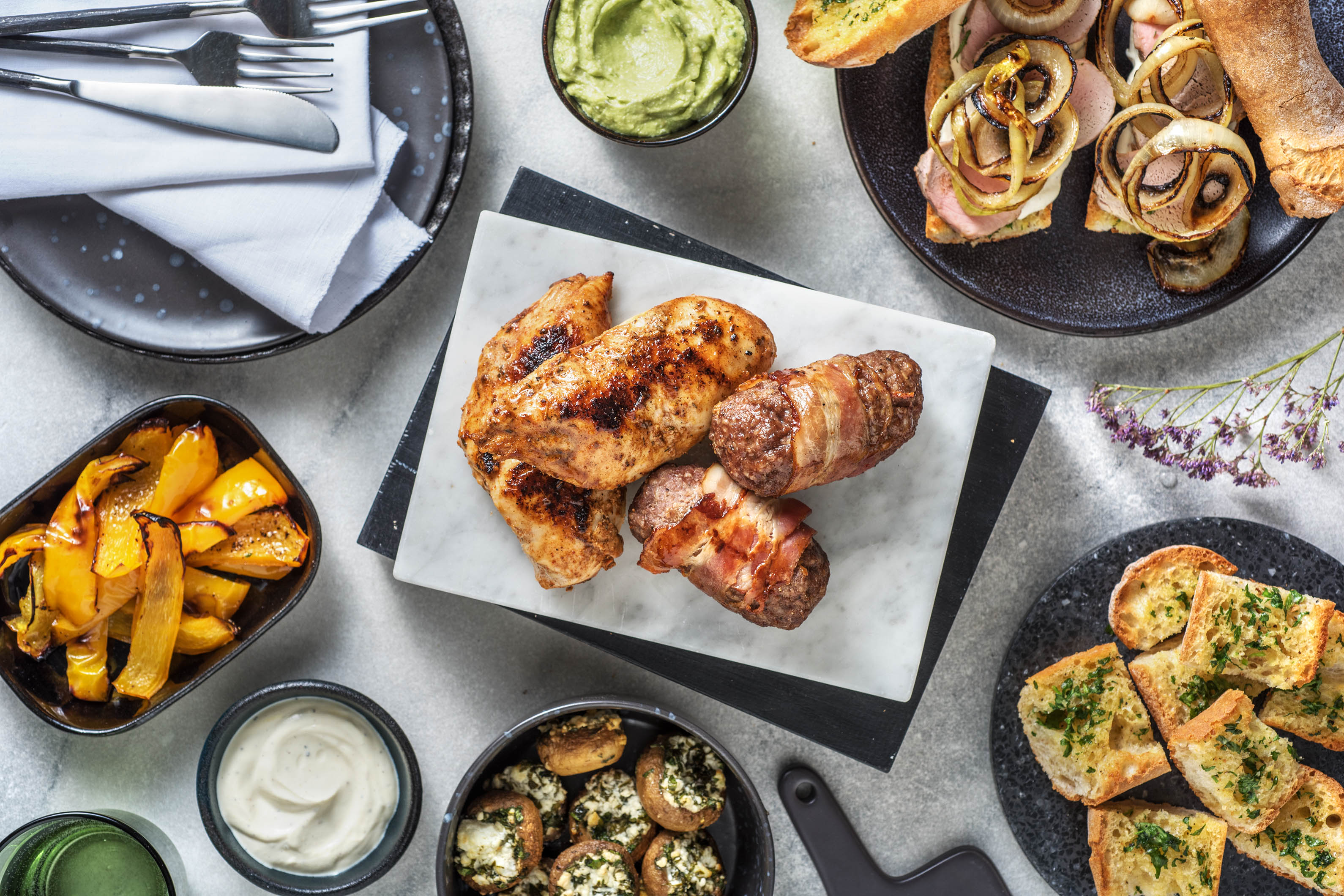 Ranchplatte mit Hähnchen und Filetsandwich Rezept | HelloFresh