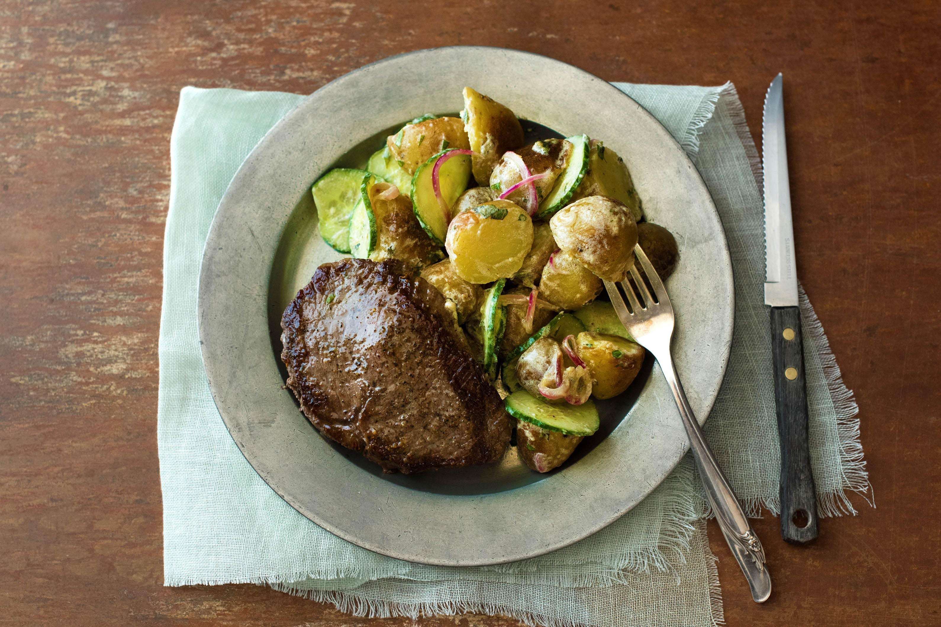 Rosarot gebratenes Rindssteak Rezept | HelloFresh