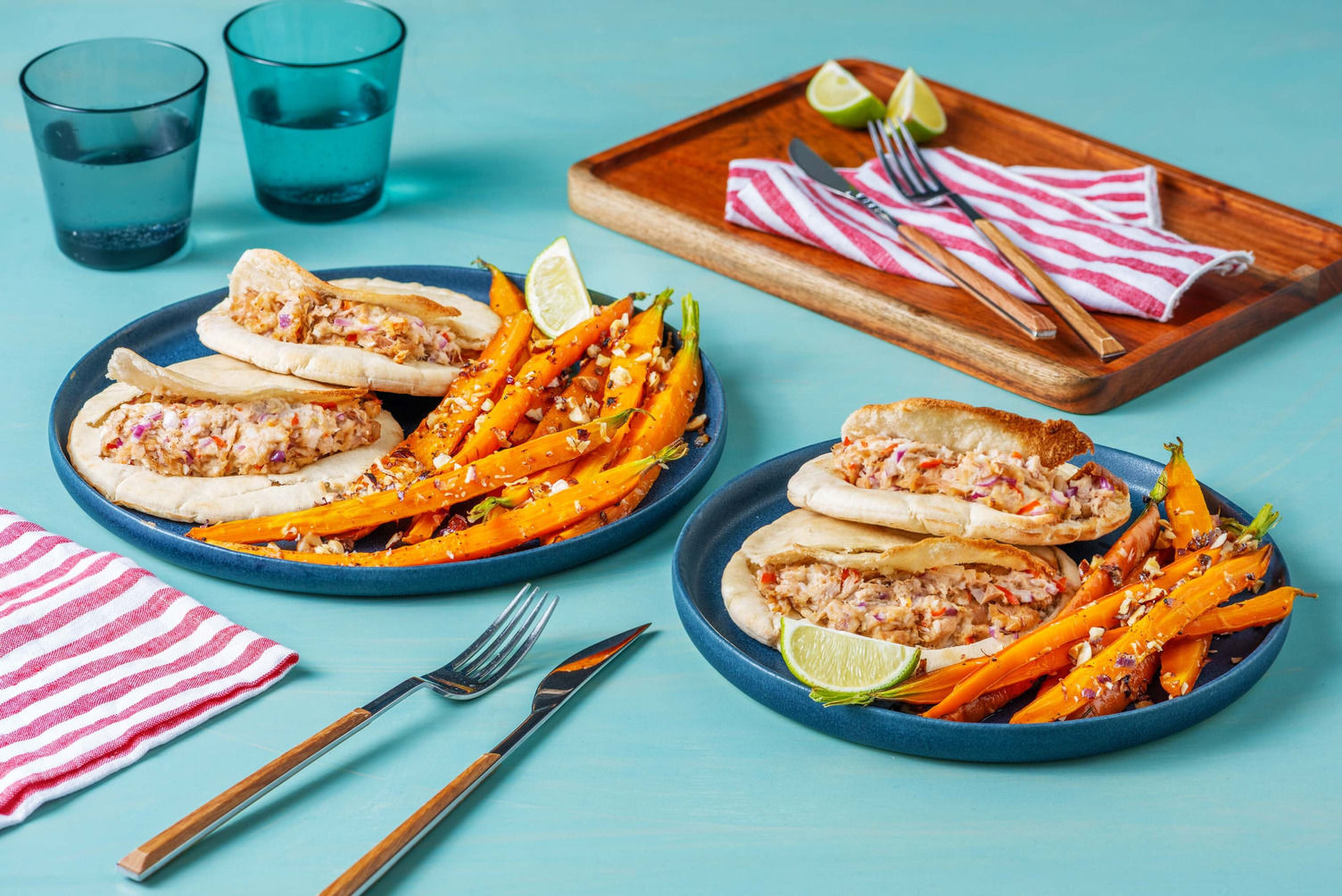 Salade de thon maison sur pain pita Recette | HelloFresh