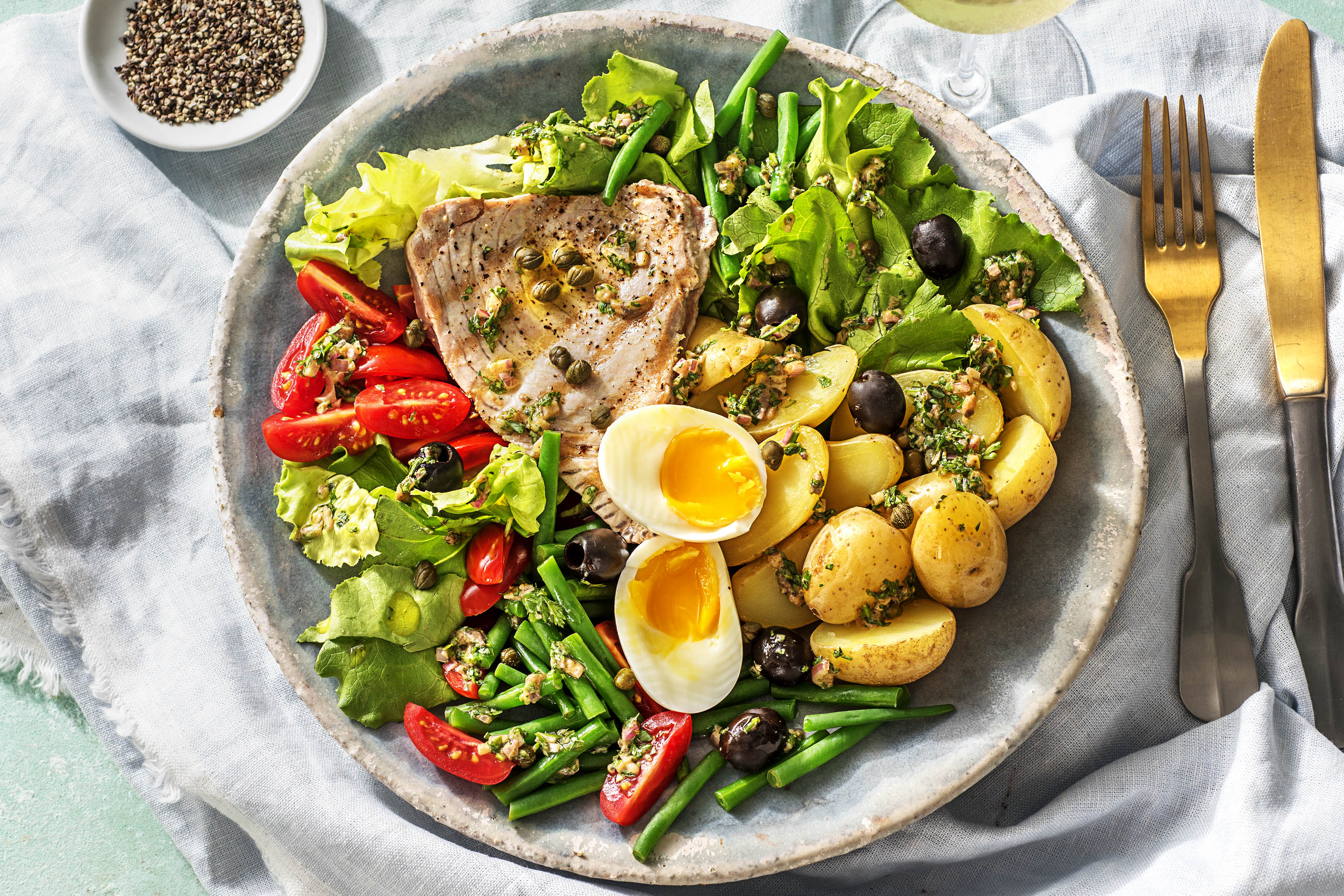 Salade niçoise met verse tonijn Recept | HelloFresh