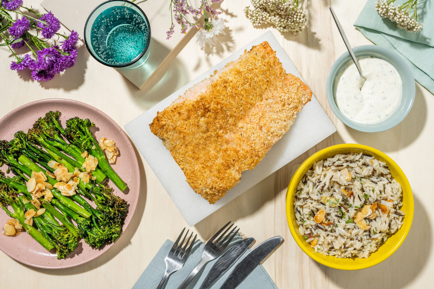 Panko-Topped Salmon Bake and Tarragon Cream Recipe | HelloFresh