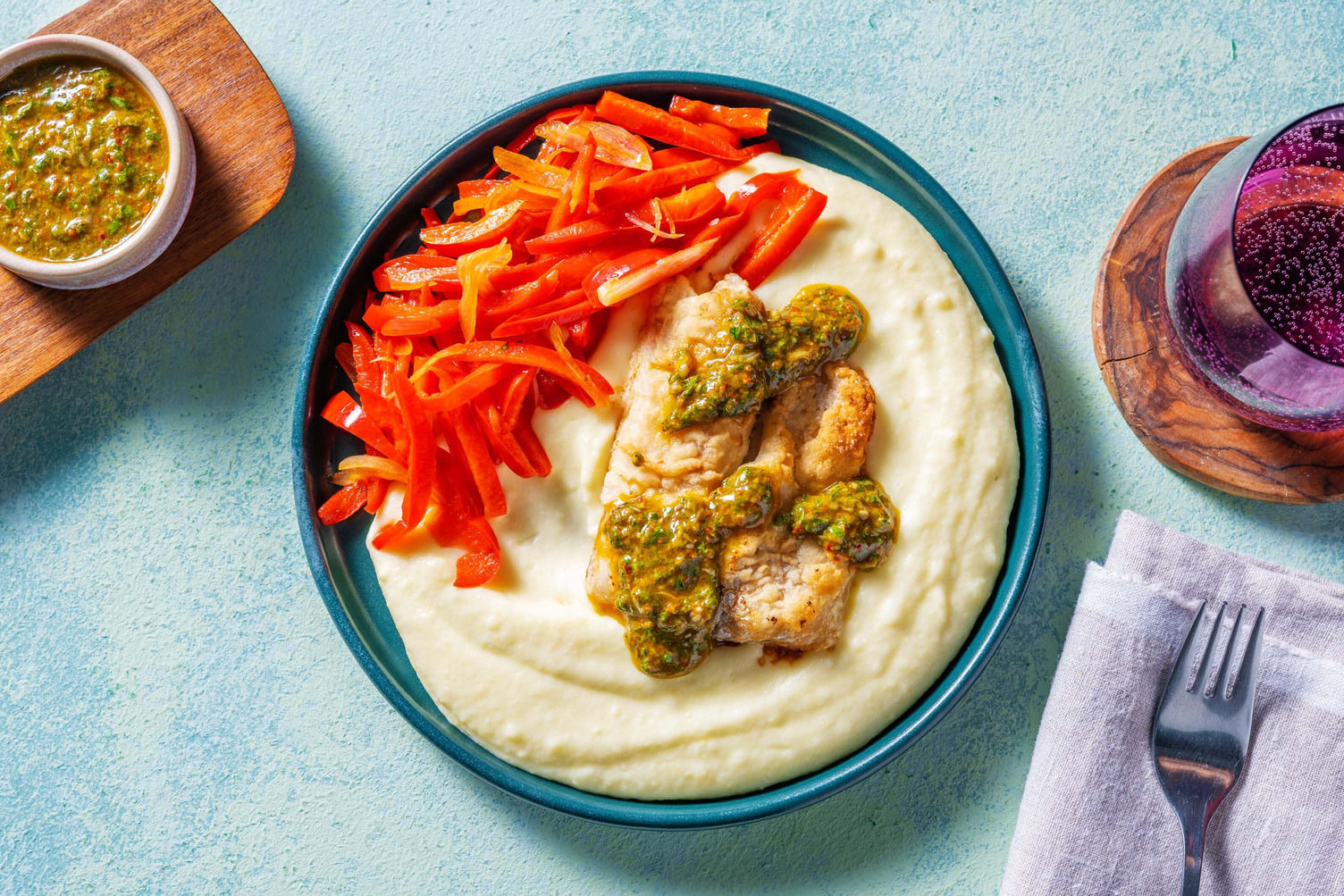 Seehecht mit Chimichurri auf Blumenkohlpüree Rezept | HelloFresh