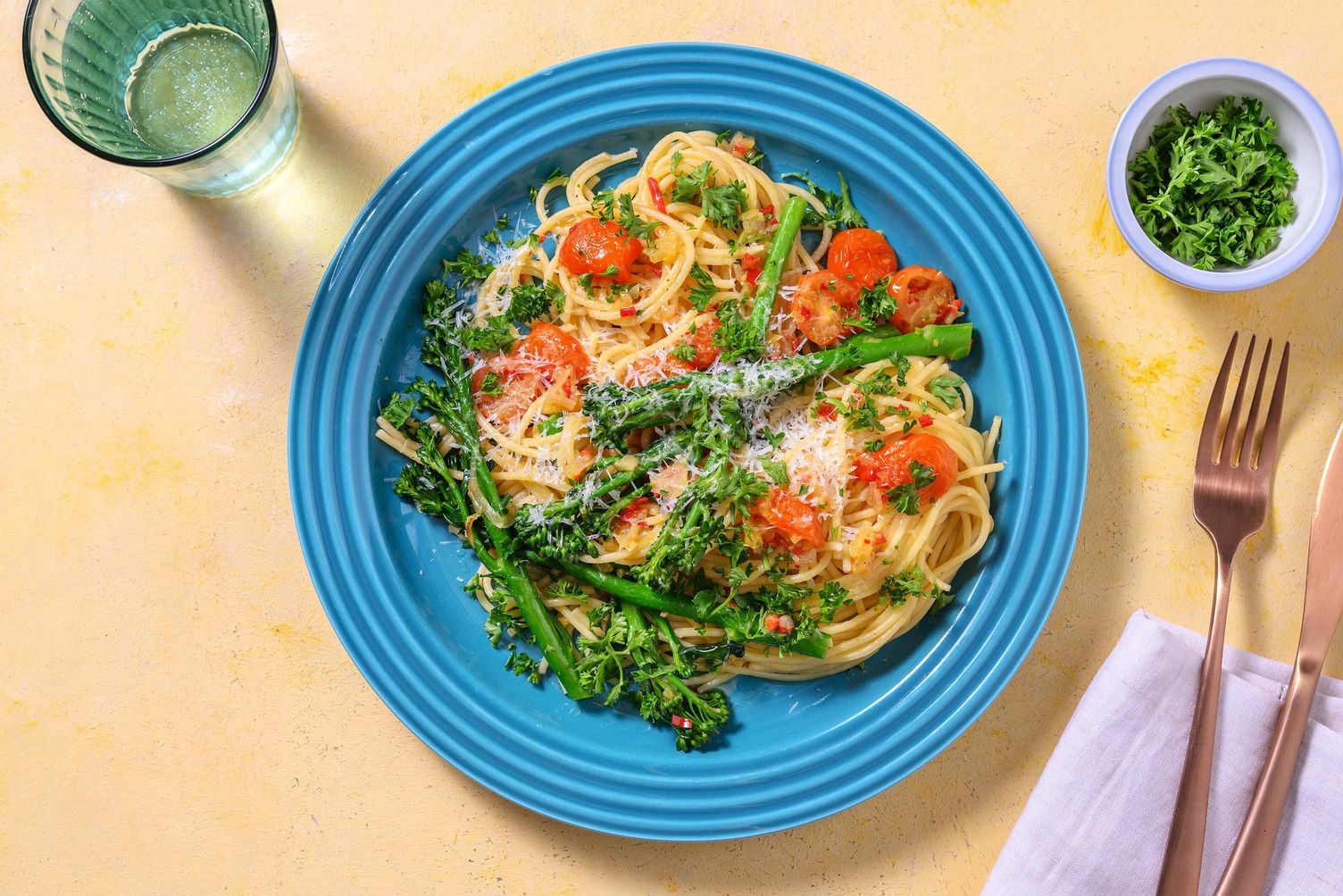 Spaghetti frais aglio e olio Recette | HelloFresh