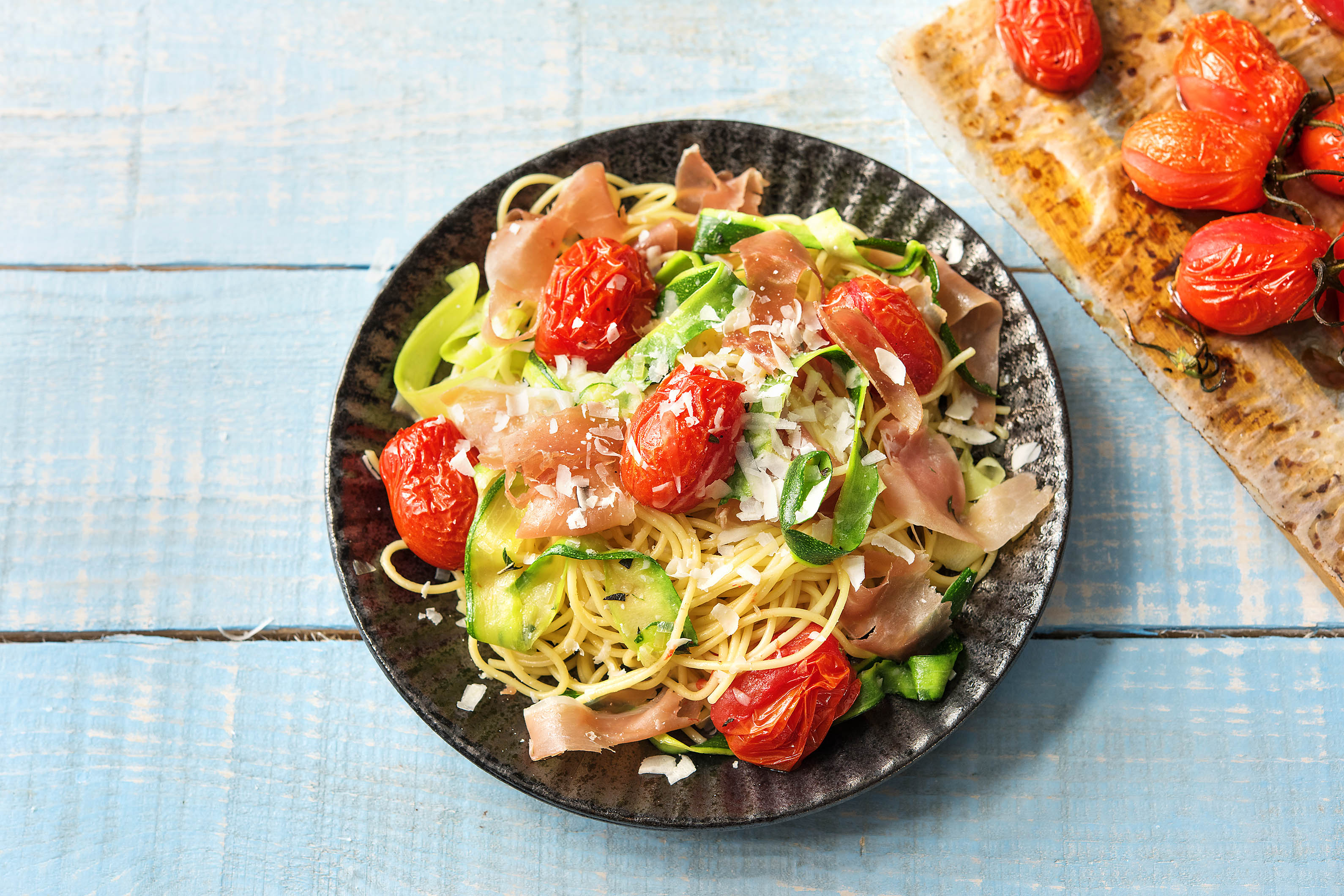 Spaghetti au jambon serrano et à la courgette Recette | HelloFresh