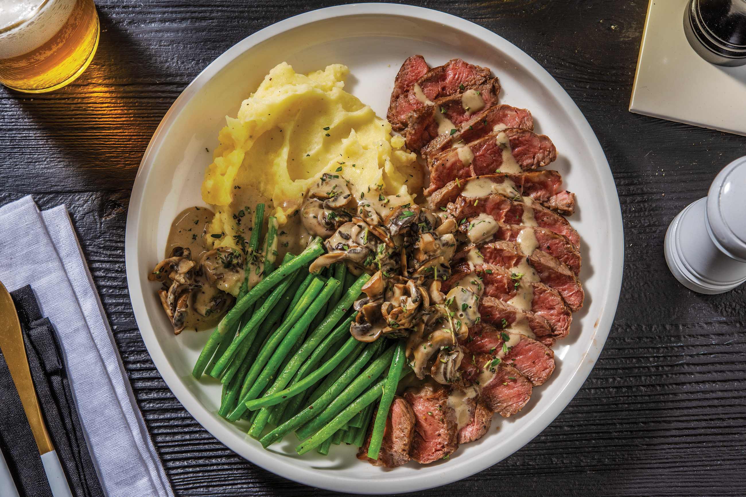 Roast Beef & Creamy Mushroom Thyme Sauce Recipe | HelloFresh