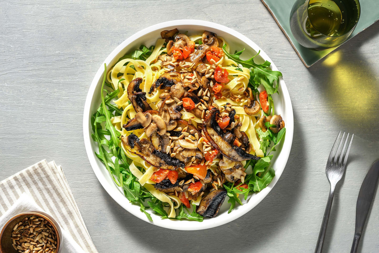 Tagliatelle fraîches au beurre de sauge et fricassée de champignons ...