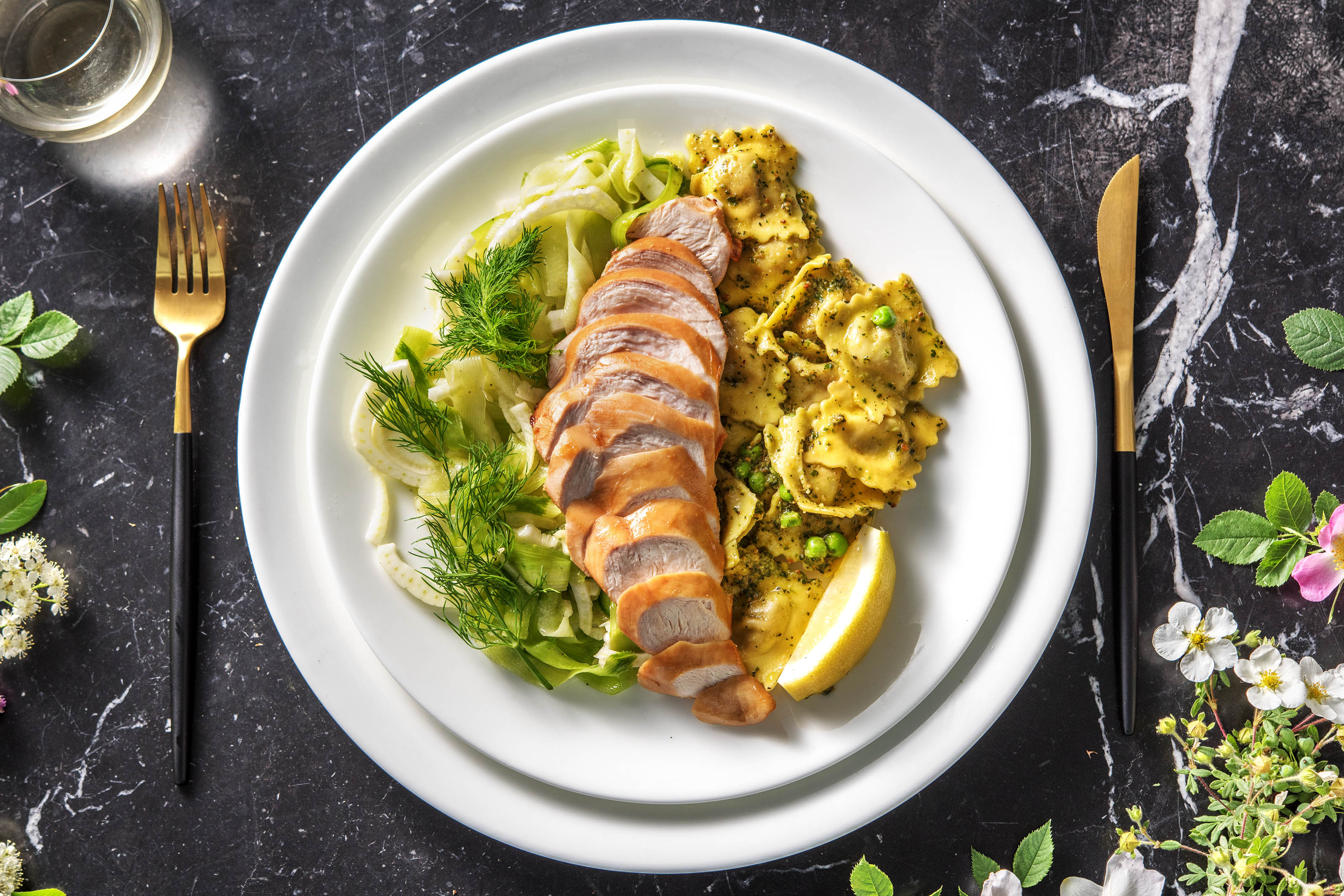 Verse ravioli met gerookte kipfilet Recept | HelloFresh