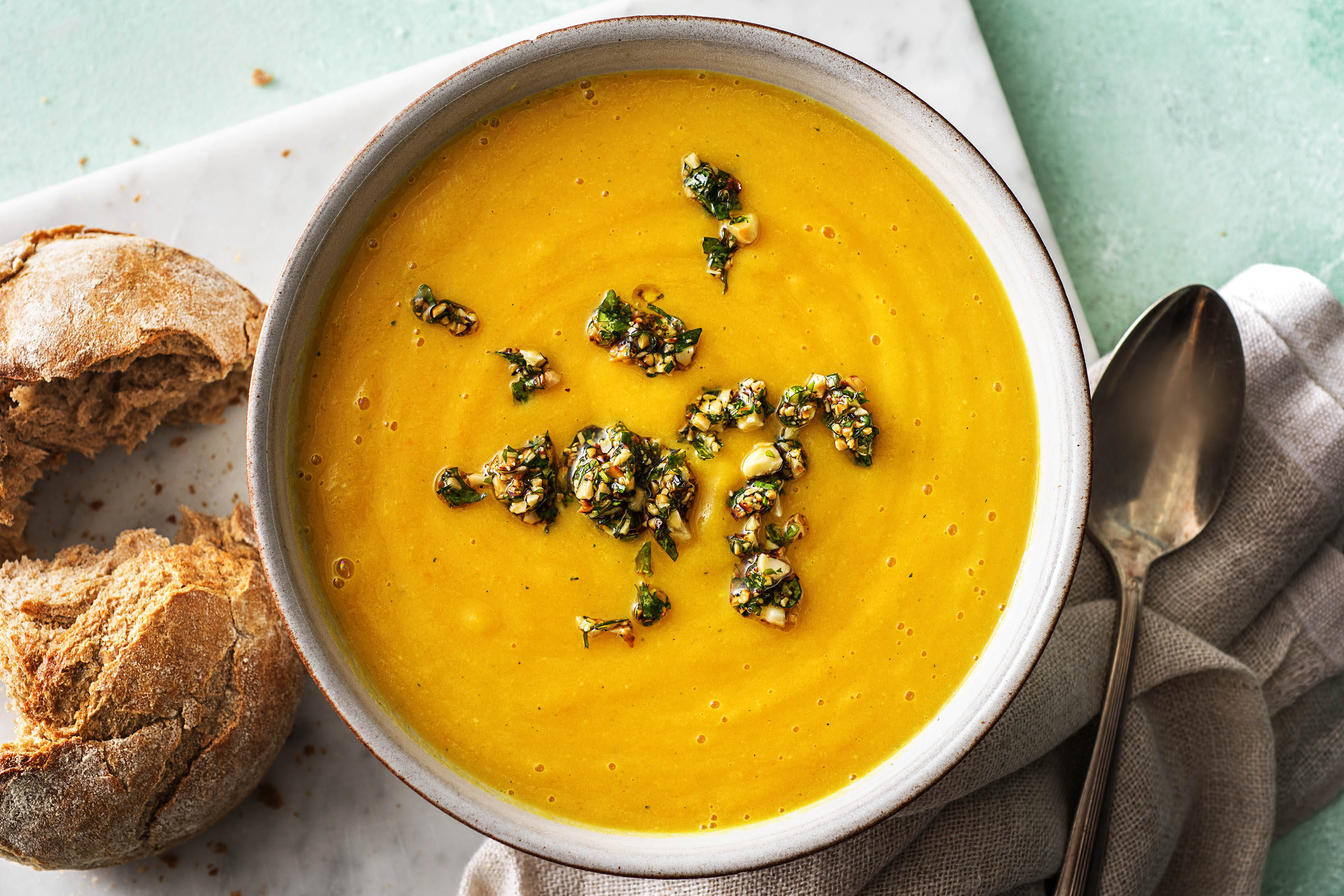 Wortel-pastinaaksoep Recept | HelloFresh