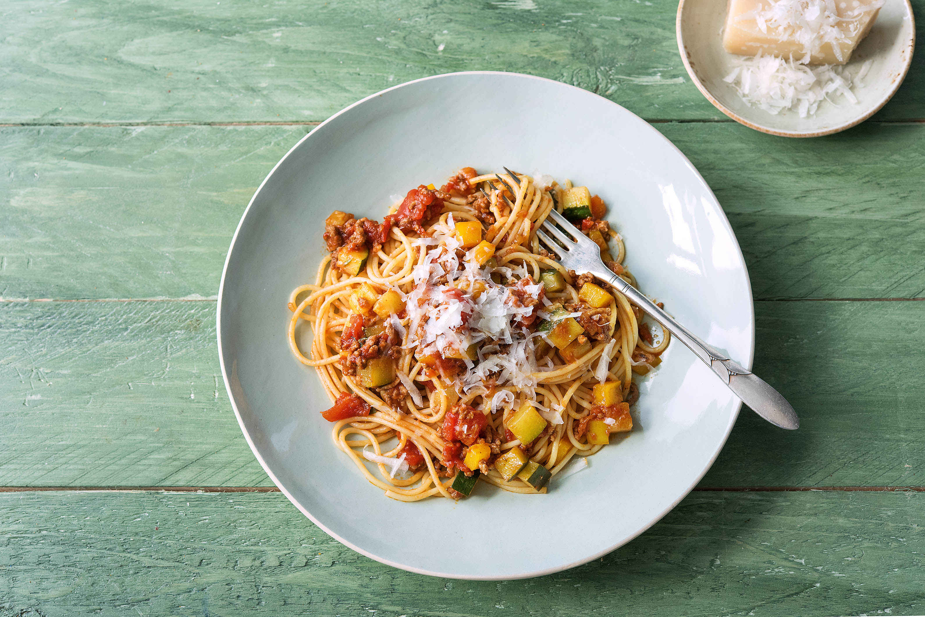 Tomato Garlic Ragu with Spaghetti Recipe | HelloFresh