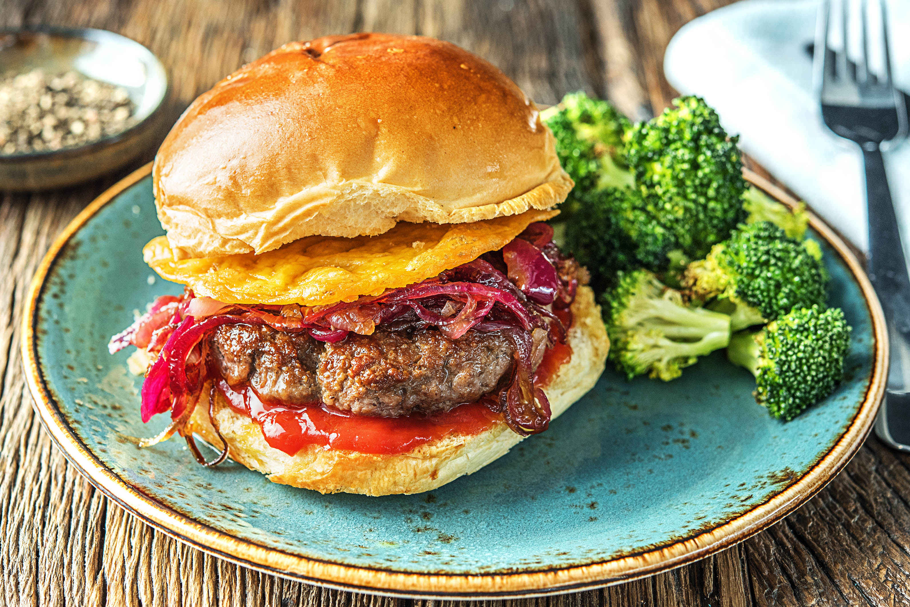 Crispy Frico Cheeseburgers Recipe | HelloFresh