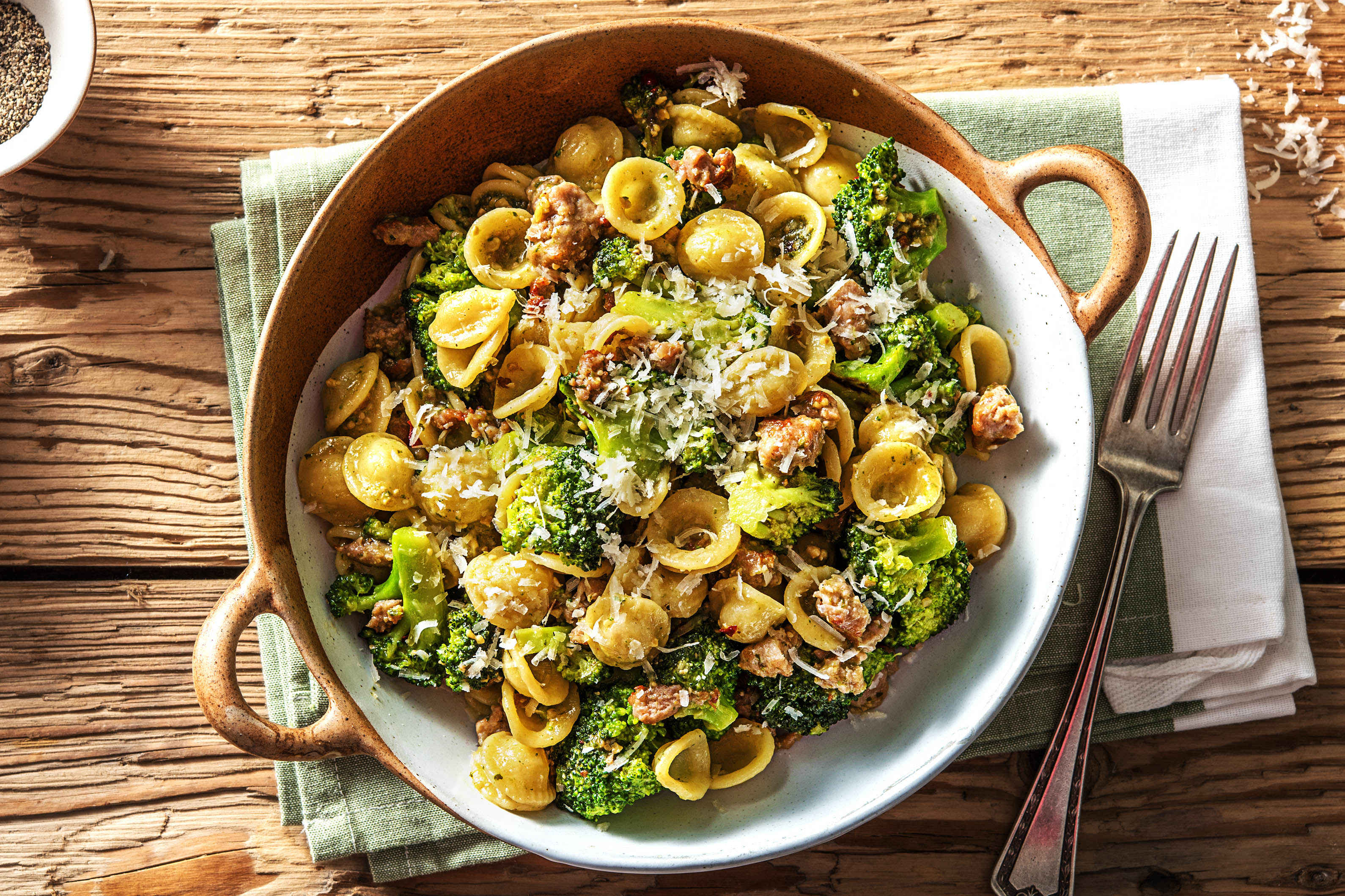 Pesto Pasta Shells with Sausage and Broccoli Recipe | HelloFresh