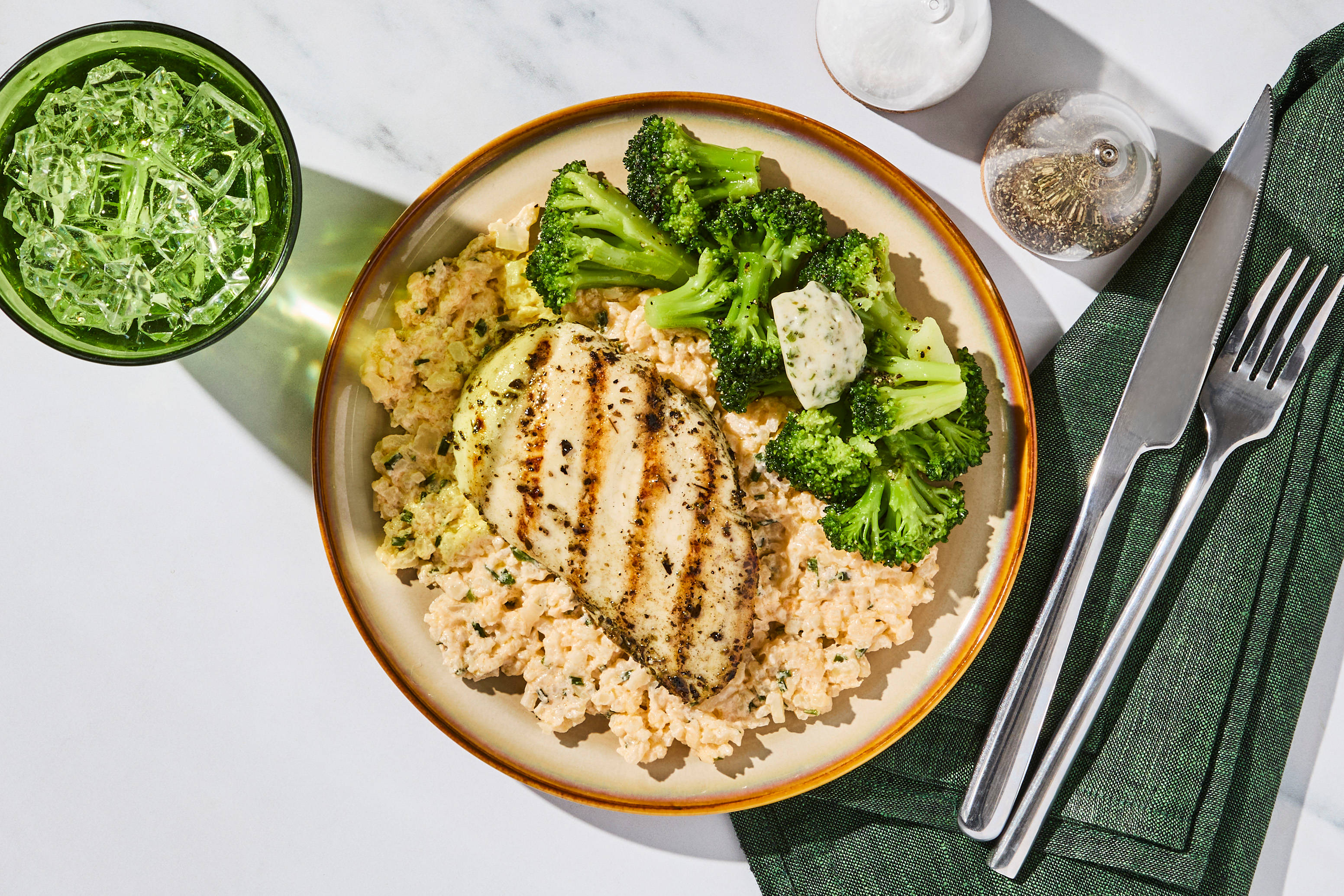 Garlic & Herb Chicken Breast with Smoked Cheddar Cauli "Grits" & Garlic ...