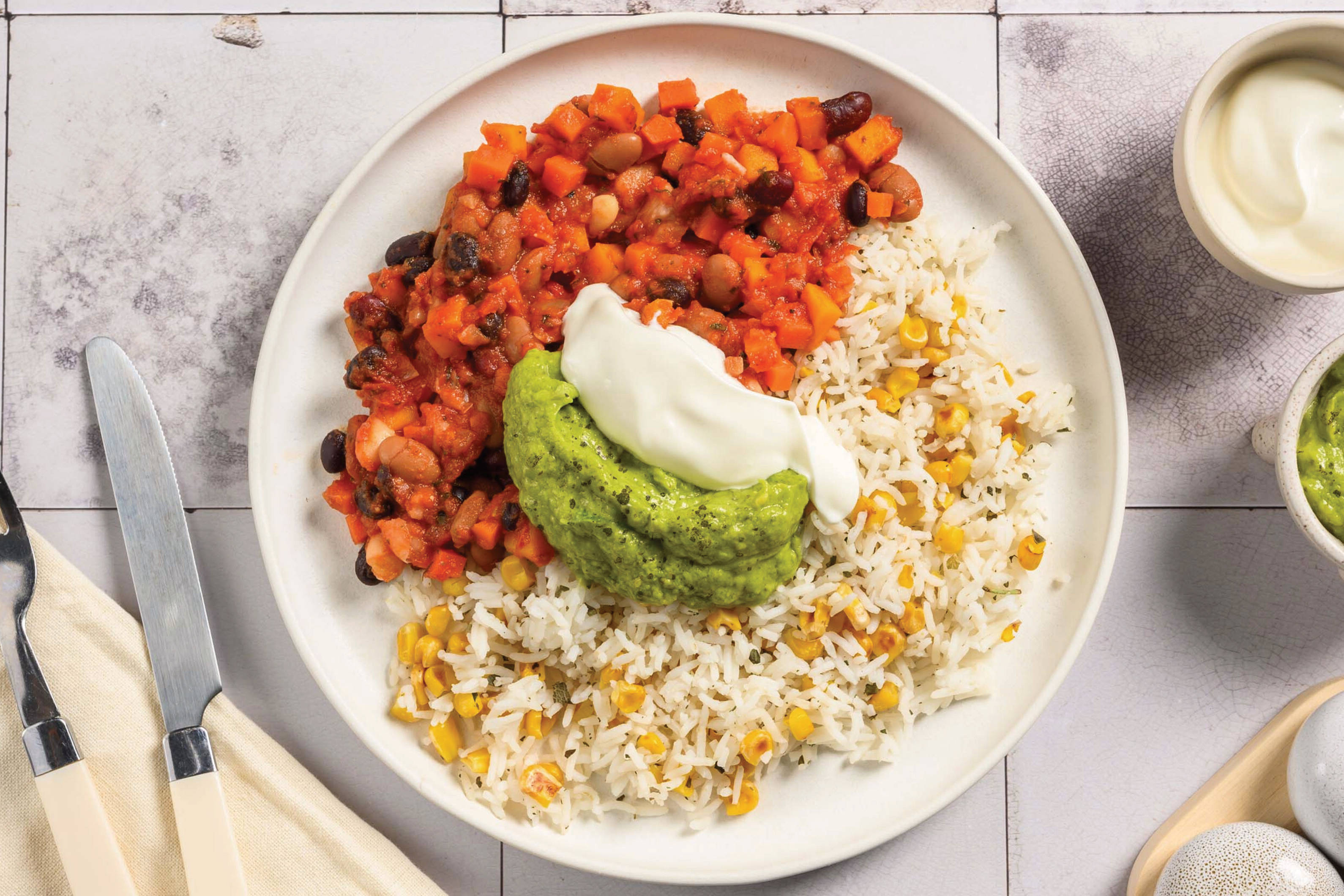 Vegetarian Chilli with Avocado Salsa | Youfoodz Meal Delivery - Youfoodz