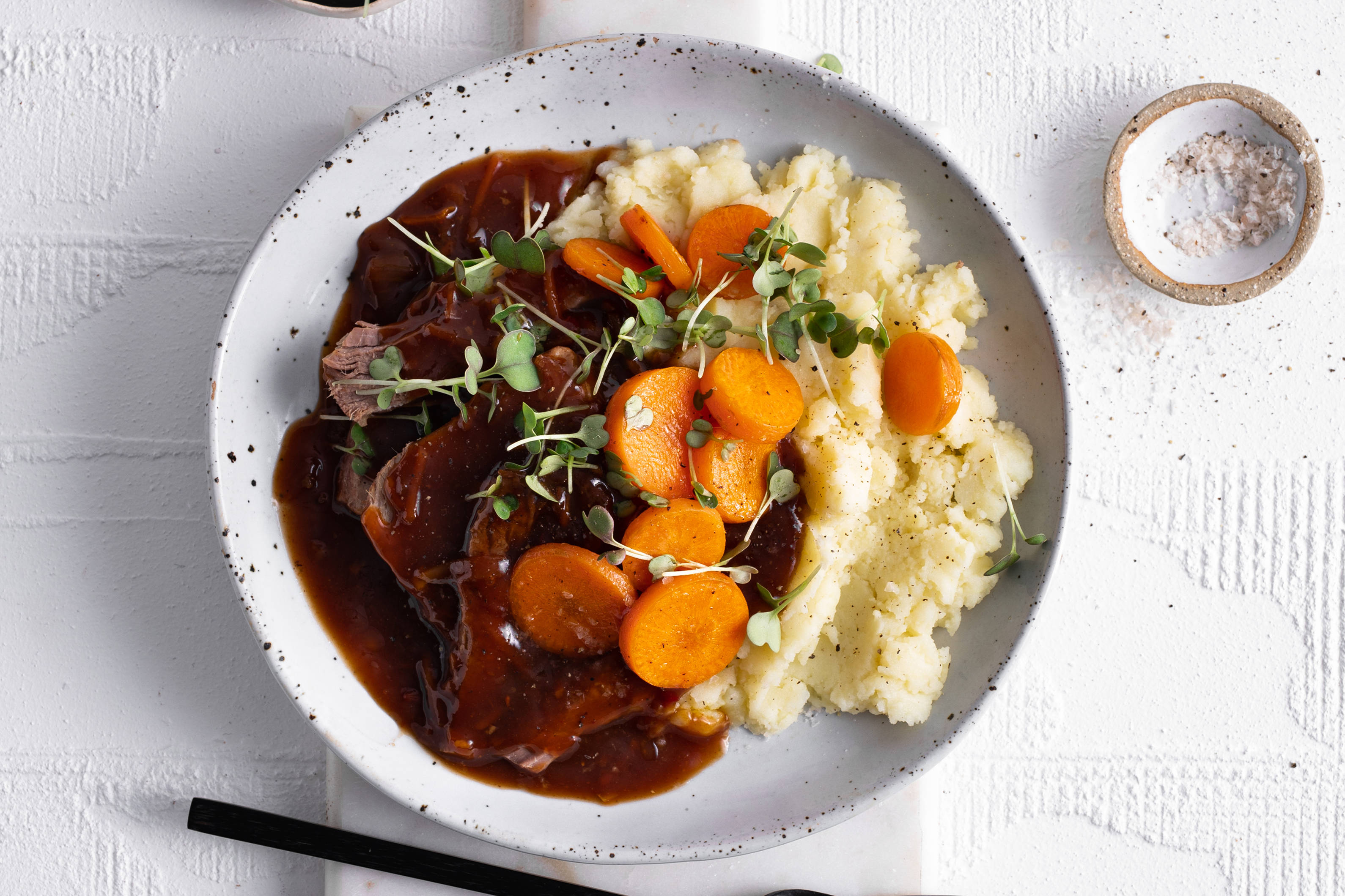 BBQ Beef with Creamy Mash & Carrots | Youfoodz Meal Delivery - Youfoodz