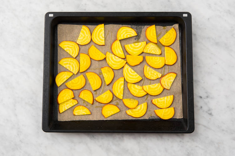 Quinoasalade met gele biet en geitenkaas Recept | HelloFresh