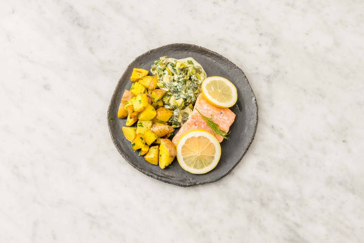 Zitronenlachs auf Rahmlauch Rezept | HelloFresh