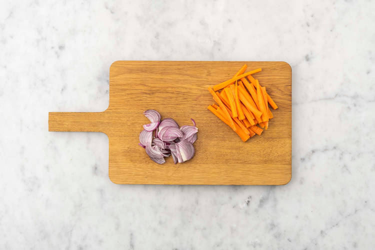 Cumberland Sausages and Spring Onion Mash Recipe | HelloFresh