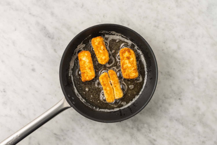 Panerad grillost Recept | HelloFresh