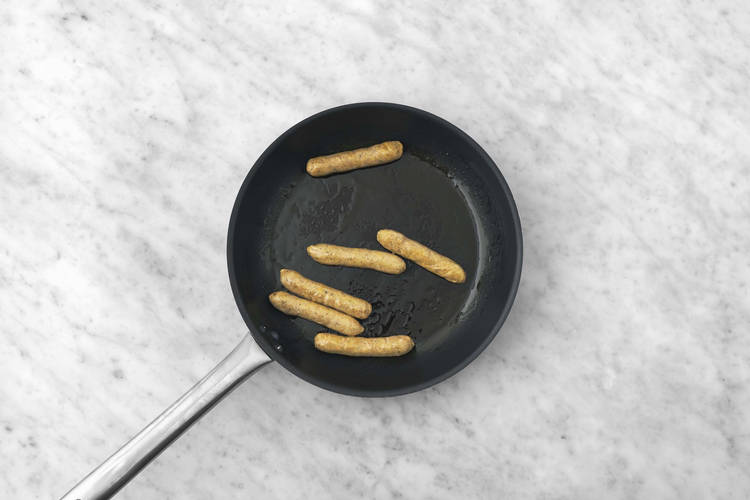 Vegetarische worstjes met geroosterde groenten Recept | HelloFresh