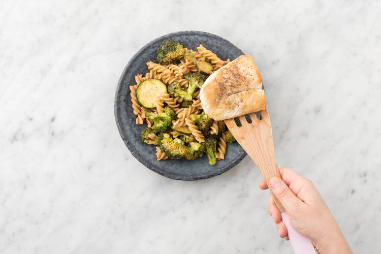 Victoriabaars met Italiaanse groentemix Recept | HelloFresh